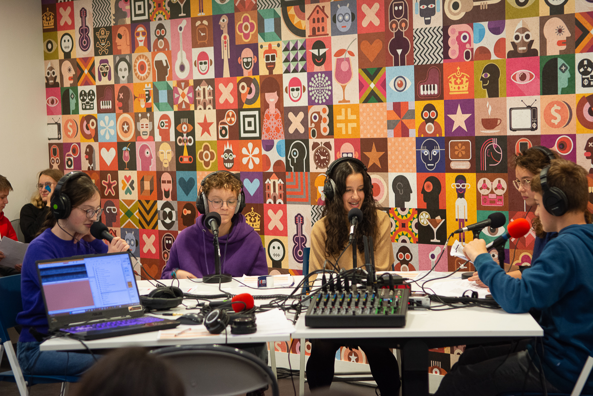 Plateaux radio de La Fureur de Dire – Le pas de l'oiseau